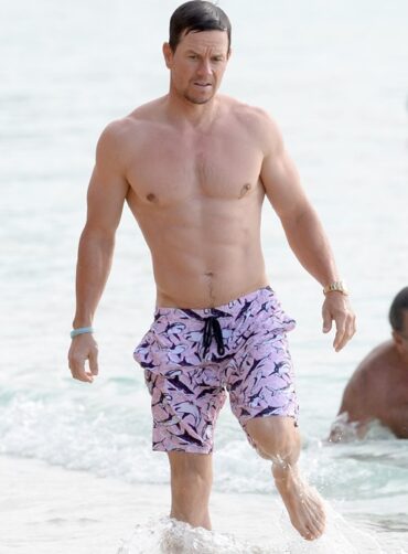 Mark Wahlberg Body Measurements Height Weight Shoe Size Vital Statistics