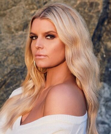 Jessica Simpson Body Measurements Height Weight Bra Size Statistics