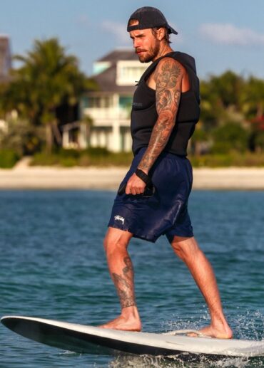 Justin Bieber Body Measurements Height Weight Shoe Size Statistics
