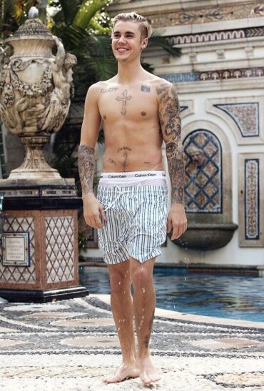 Justin Bieber Body Measurements Height Weight Shoe Size Statistics