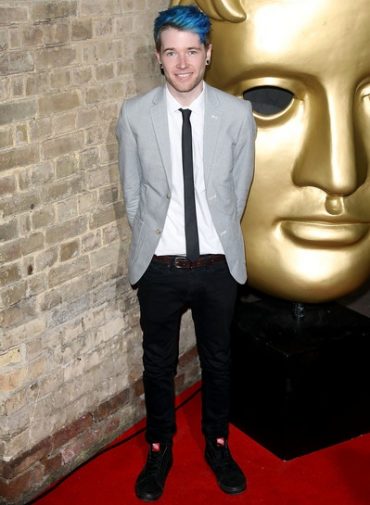 YouTuber DanTDM Height Weight Shoe Size Body Measurements Facts