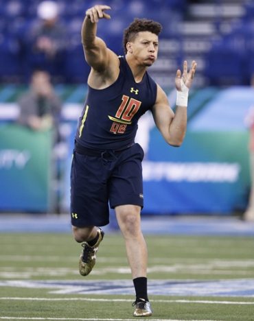 Patrick Mahomes Height Weight Shoe Size Body Measurements Facts Bio