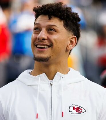 Patrick Mahomes Height Weight Shoe Size Body Measurements Facts Bio