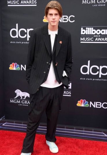 Ruel van Dijk Measurements Height Weight Shoe Size Facts Family Wiki