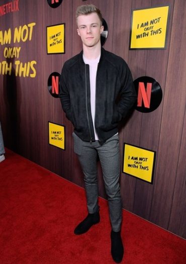 Nicholas Hamilton Height Weight Shoe Size Measurements Family Wiki