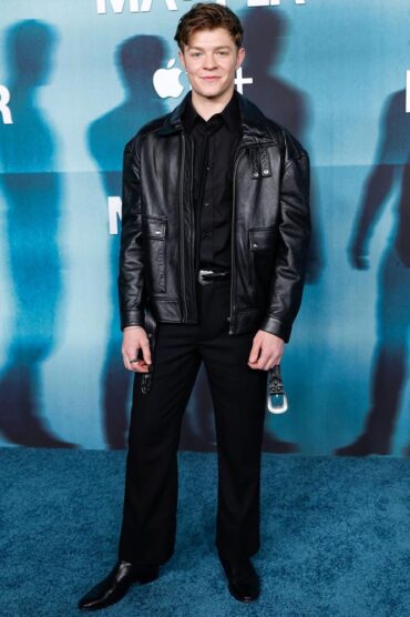 Oakes Fegley Height Weight Shoe Size Body Measurements Statistics