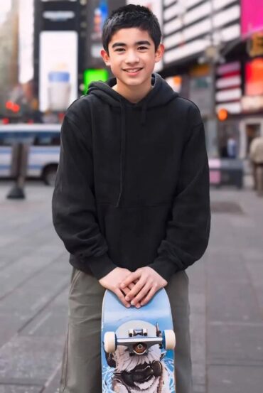 Gordon Cormier Height Weight Measurements Age Family Ethnicity