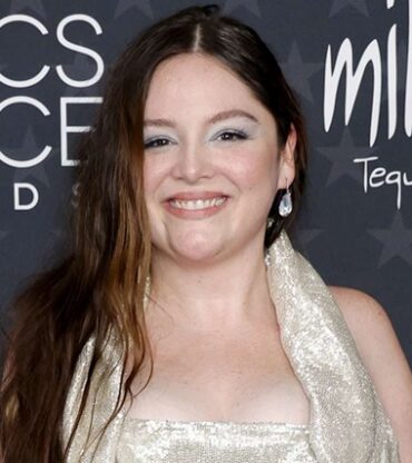 Megan Stalter Body Measurements Height Weight Net Worth Statistics