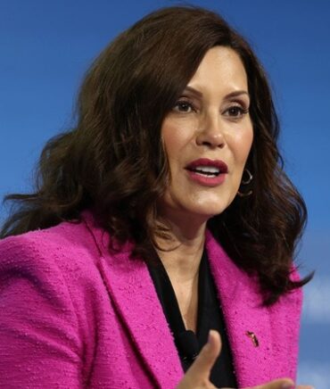 Gretchen Whitmer Body Measurements Height Weight Shoe Size Net Worth